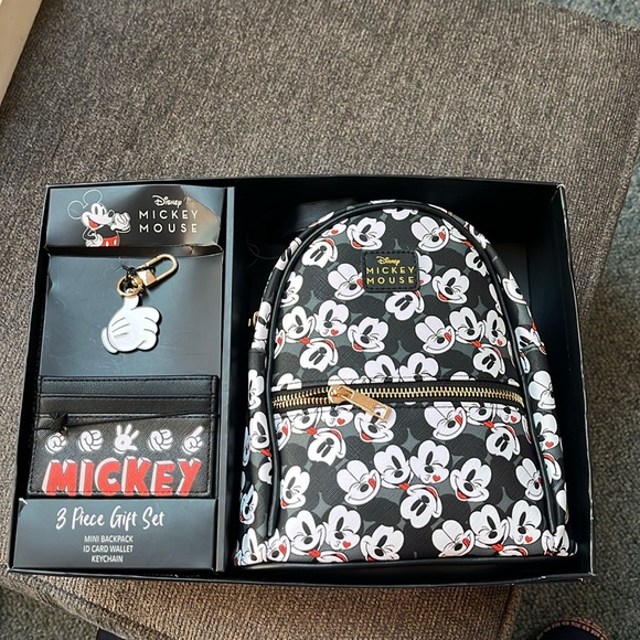 Disney | Bags | Nib Disney Mickey Mouse 3 Piece Gift Set Mini Backpack ...